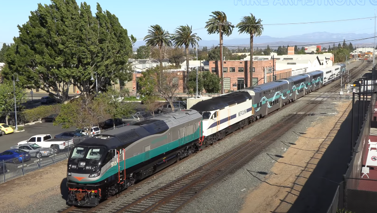 Локомотив EMD F125 Spirit